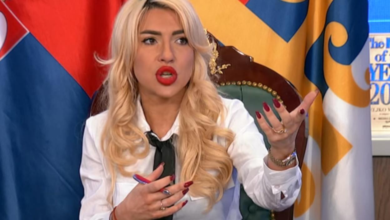 Jovana Jeremić moli Svetog Vasilija za milost, nakon raskida sa Draganom se okrenula Bogu ...